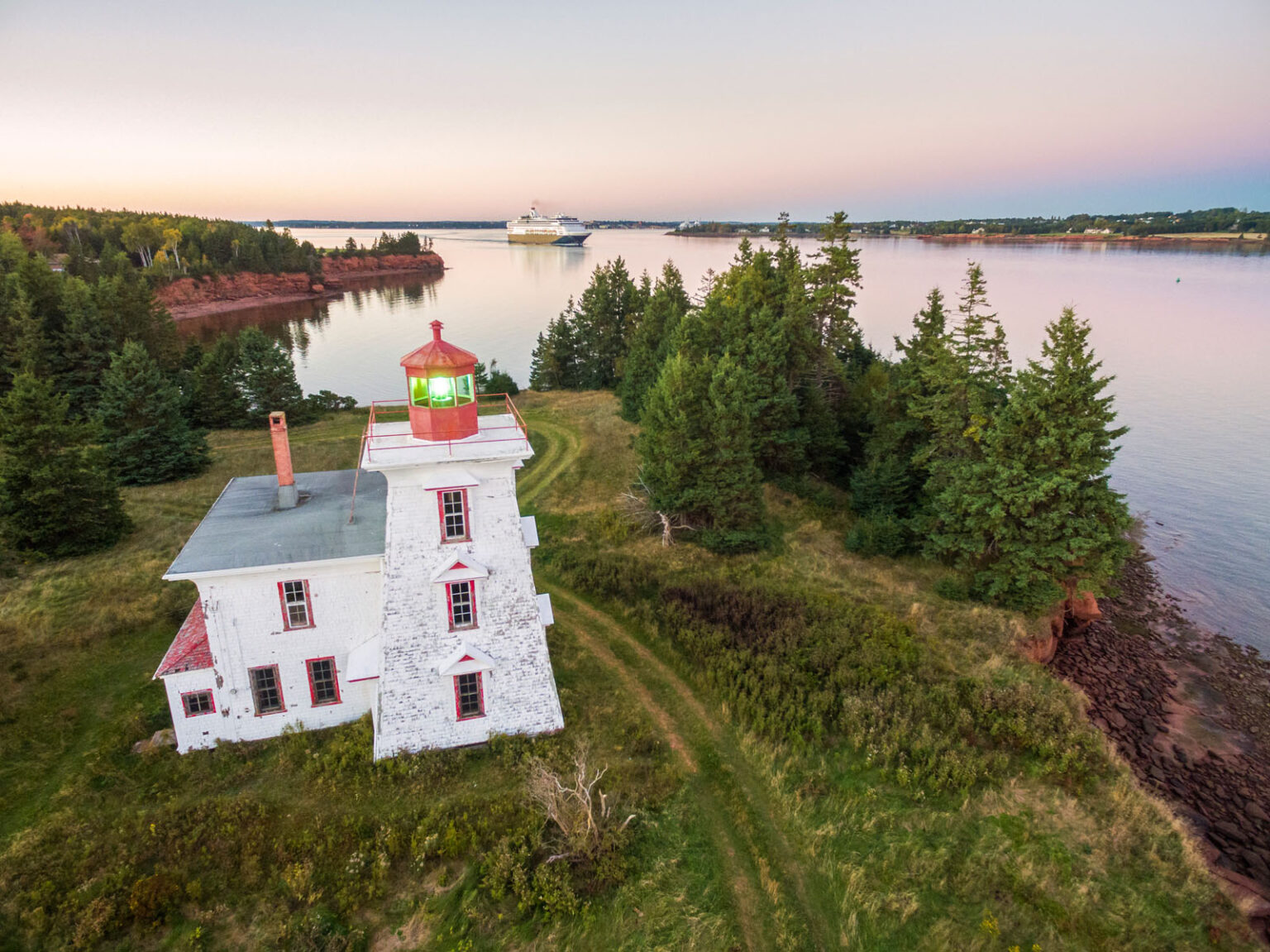 Lighthouse Hunting in Central PEI - Central Coastal Tourism Partnership